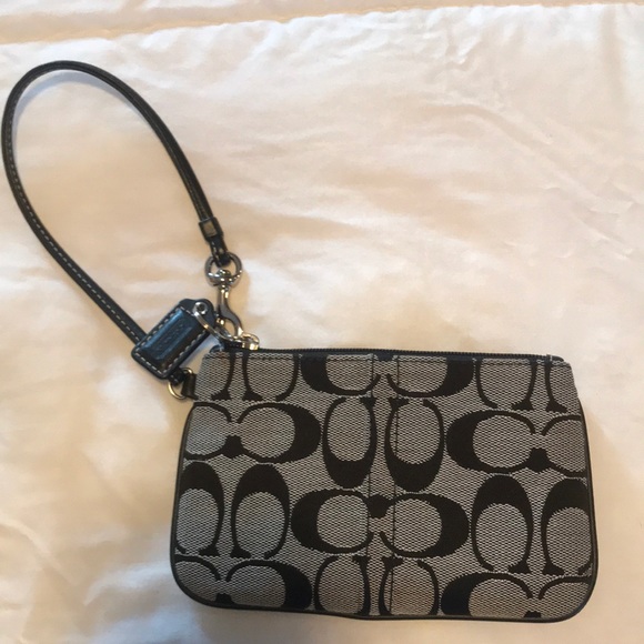 Coach | Bags | Coach Wristlet | Poshmark